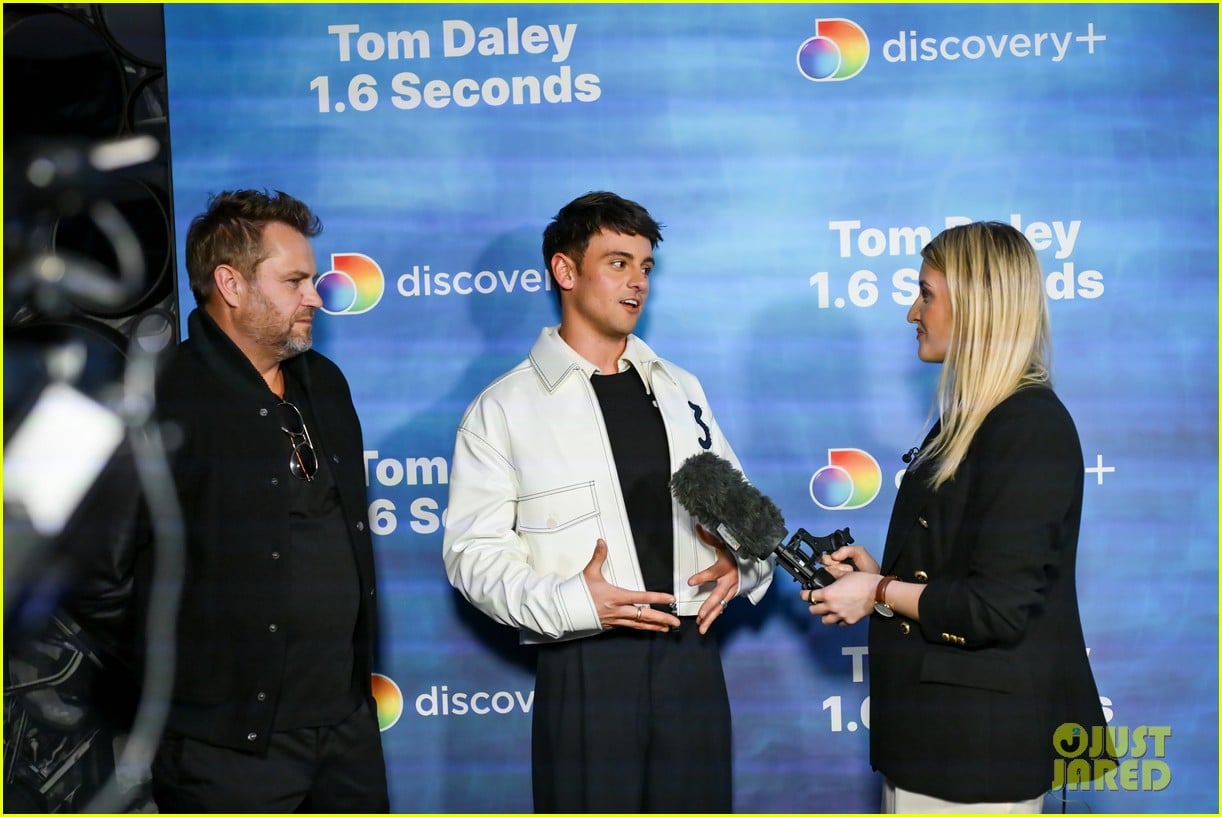 Tom Daley Gets Support From Diving Partners Noah Williams & Matty Lee ...