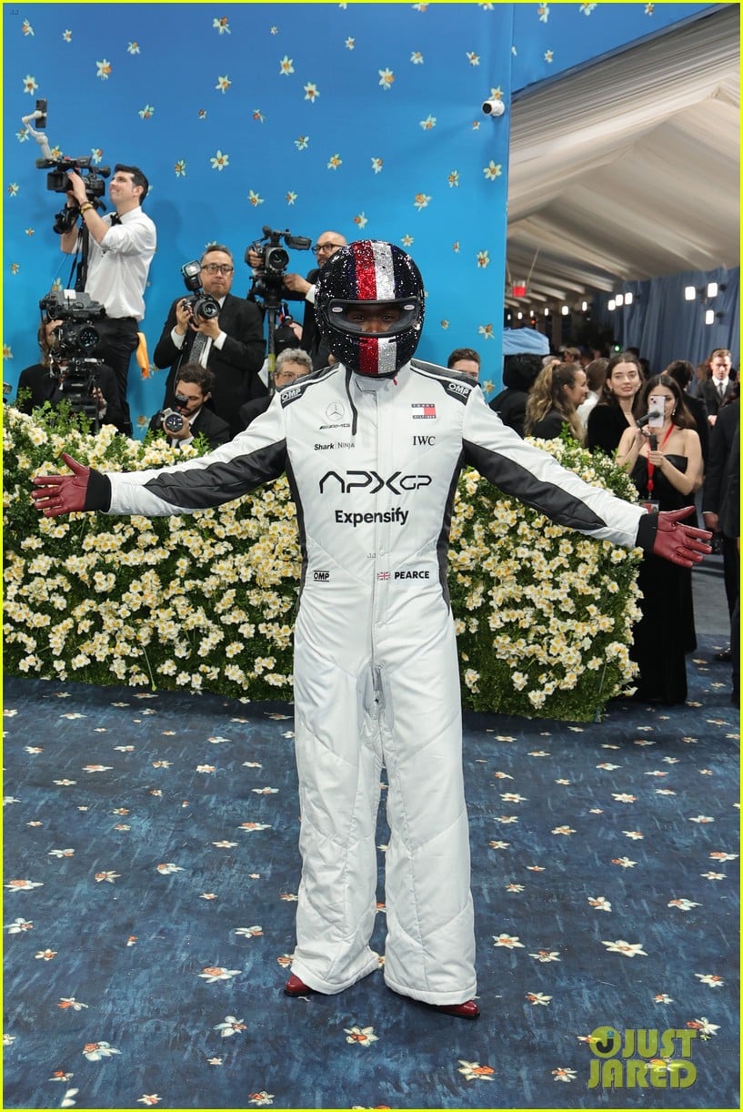 Damson Idris Rips Off 'F1' Movie Racing Suit to Reveal Red Look at Met ...
