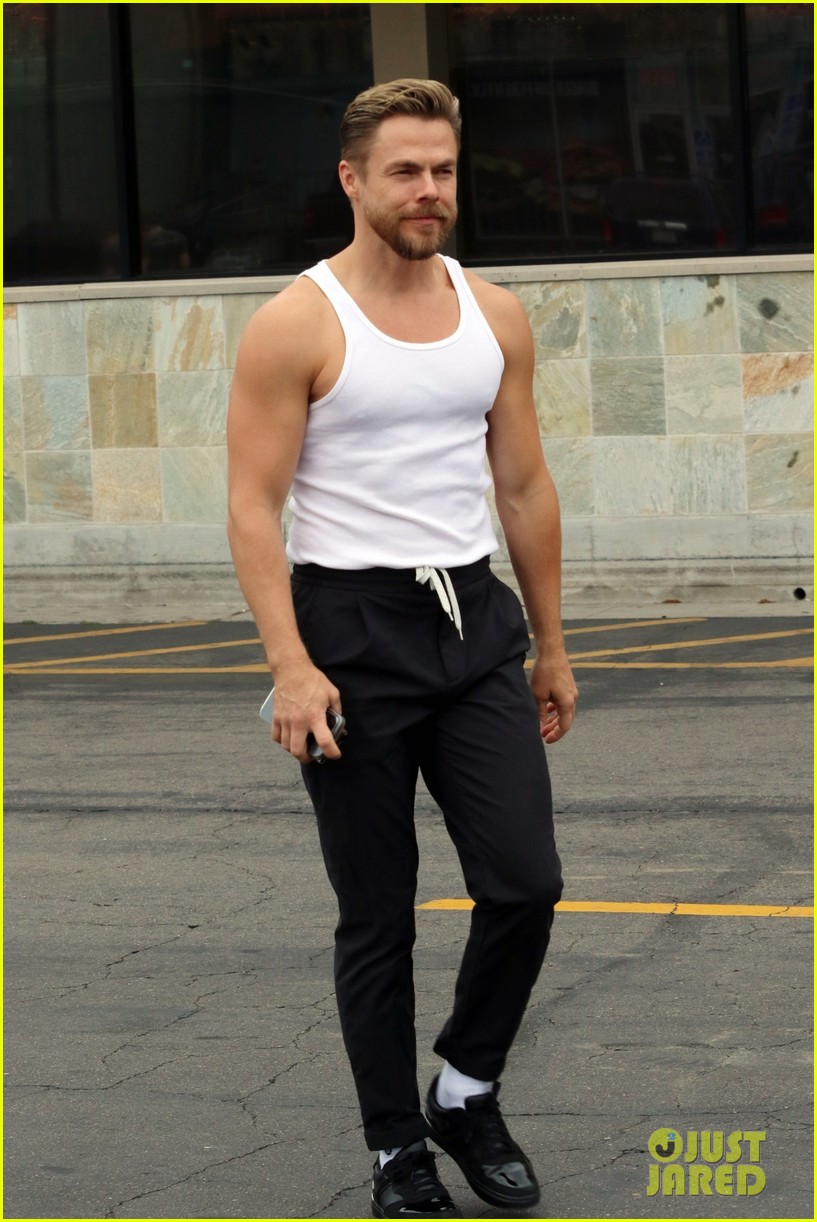 Derek Hough Looks Buff in a Tank Top During Grocery Store Run: Photo ...