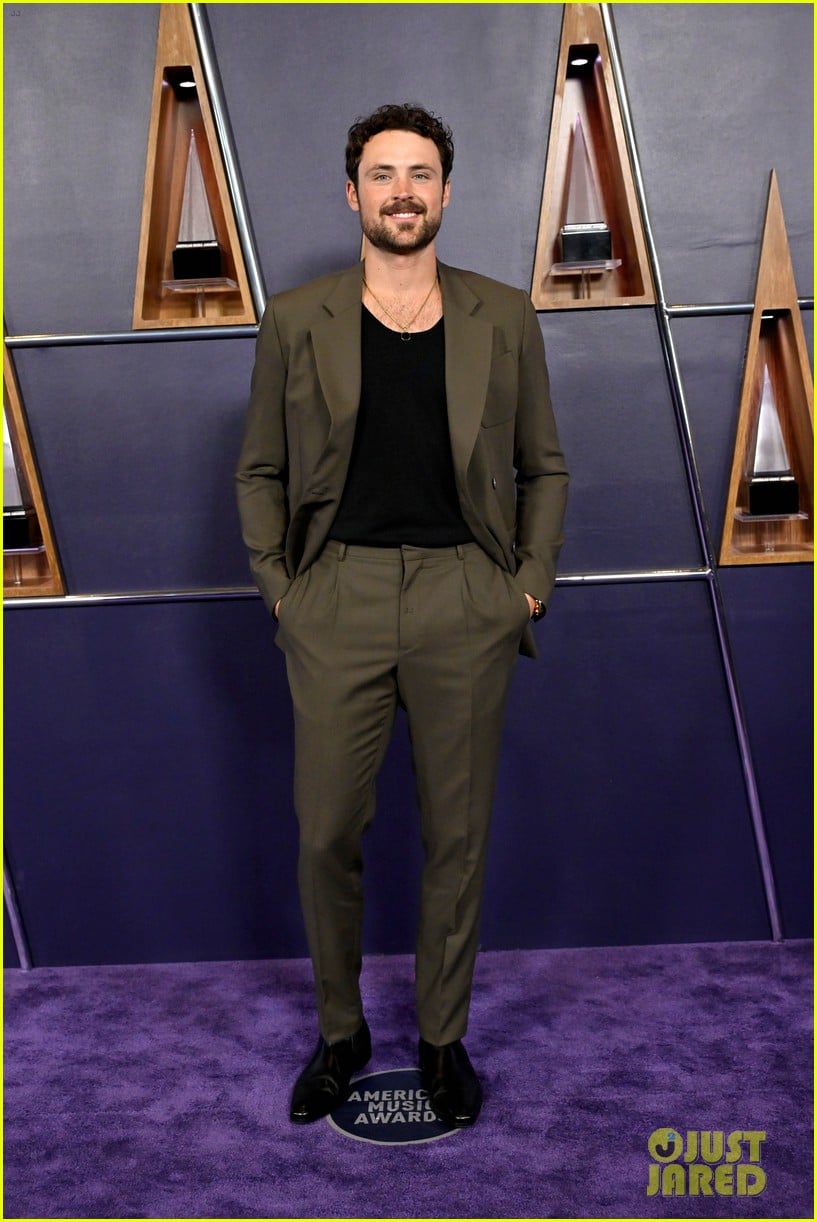 Influencers Alix Earle, Jake Shane, & Dylan Efron Step Out for American ...