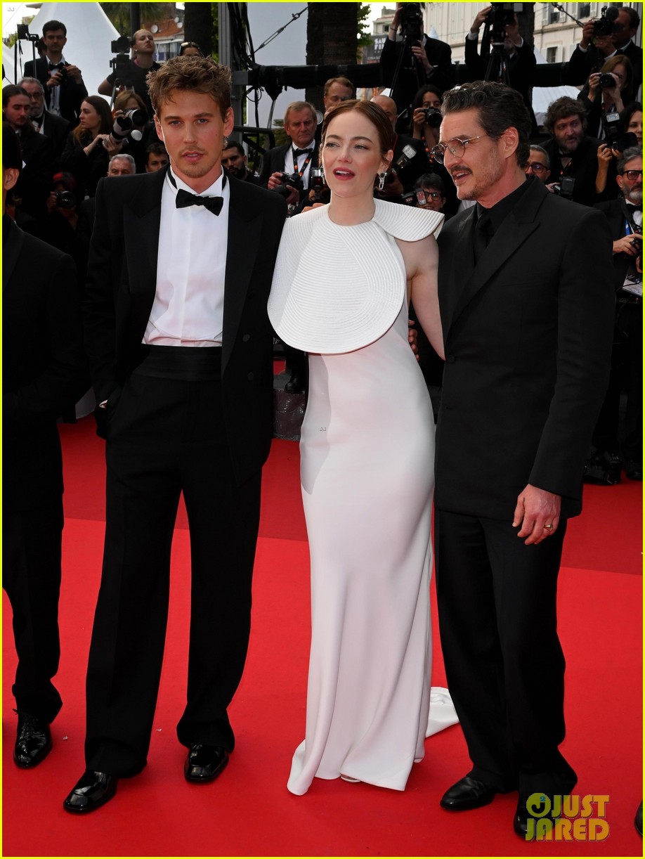 Emma Stone Joins 'Eddington' Cast Mates Pedro Pascal, Austin Butler ...