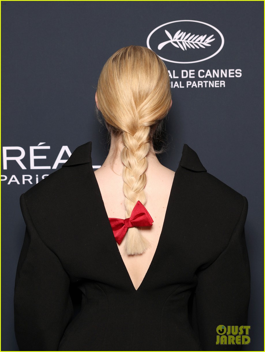 Elle Fanning, Viola Davis, Simone Ashley, & More Join L'Oreal Family ...