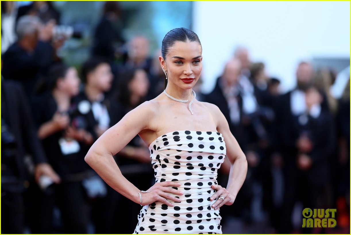 Elle Fanning, Viola Davis, Simone Ashley, & More Join L'Oreal Family ...