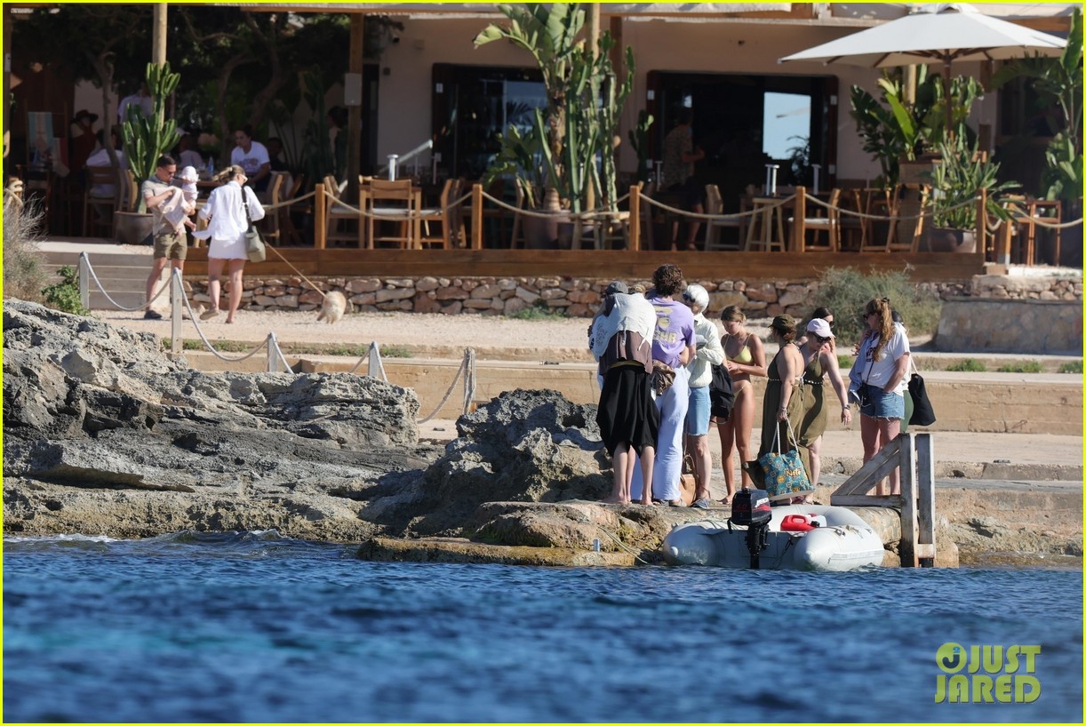 Photo: emma corrin boat day 113 | Photo 5165127 | Just Jared ...