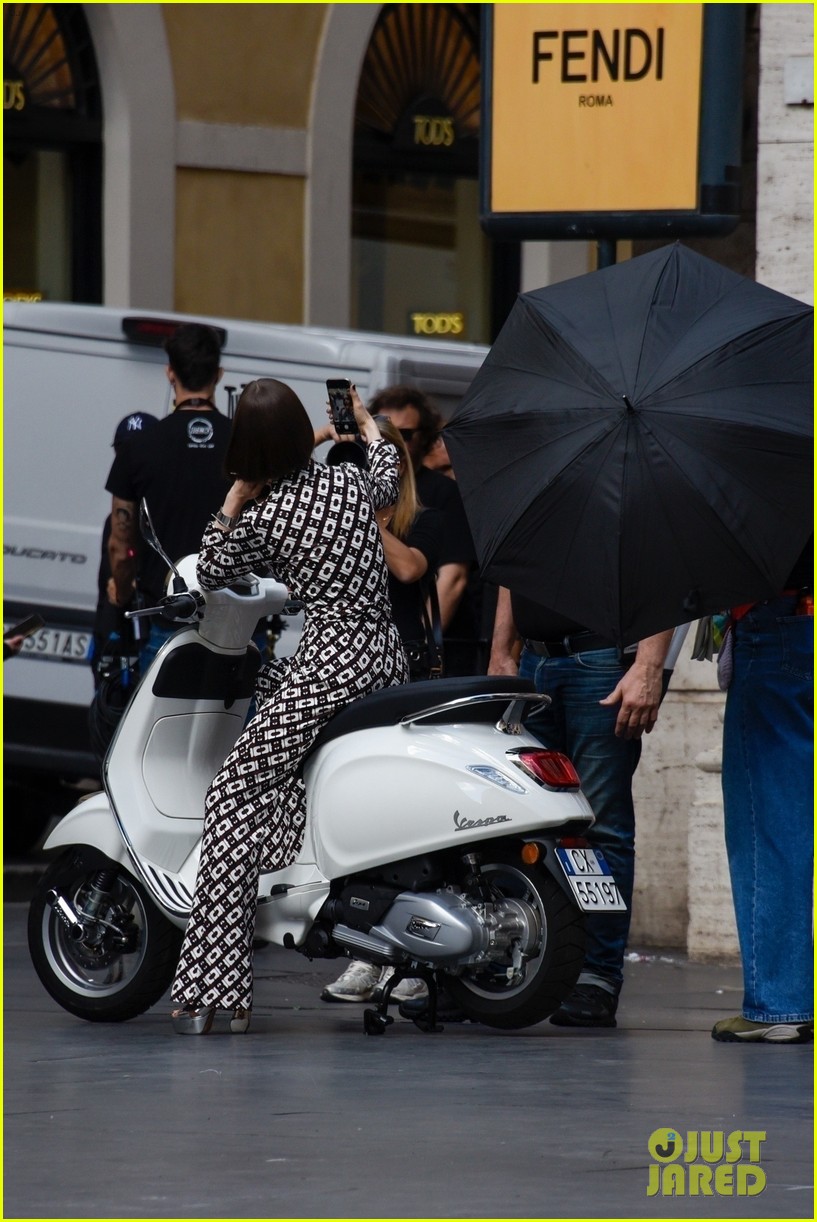 Lily Collins & Eugenio Franceschini Begin Filming 'Emily in Paris ...