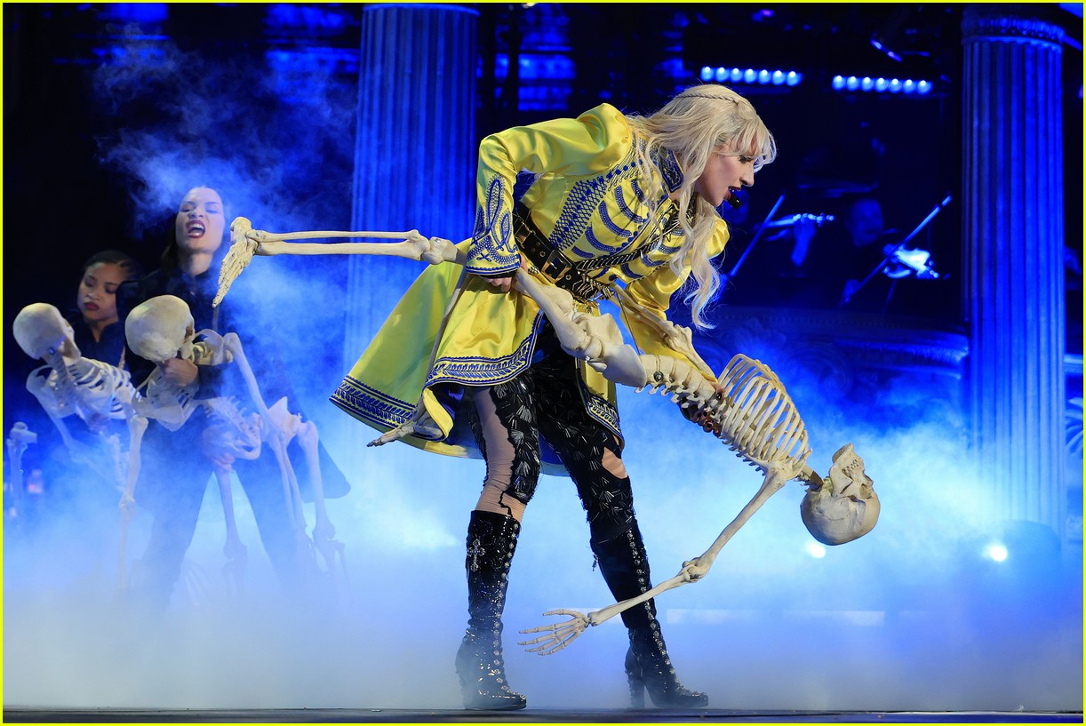 Lady Gaga Breaks Record for Highest Attended Concert by a Female Artist ...