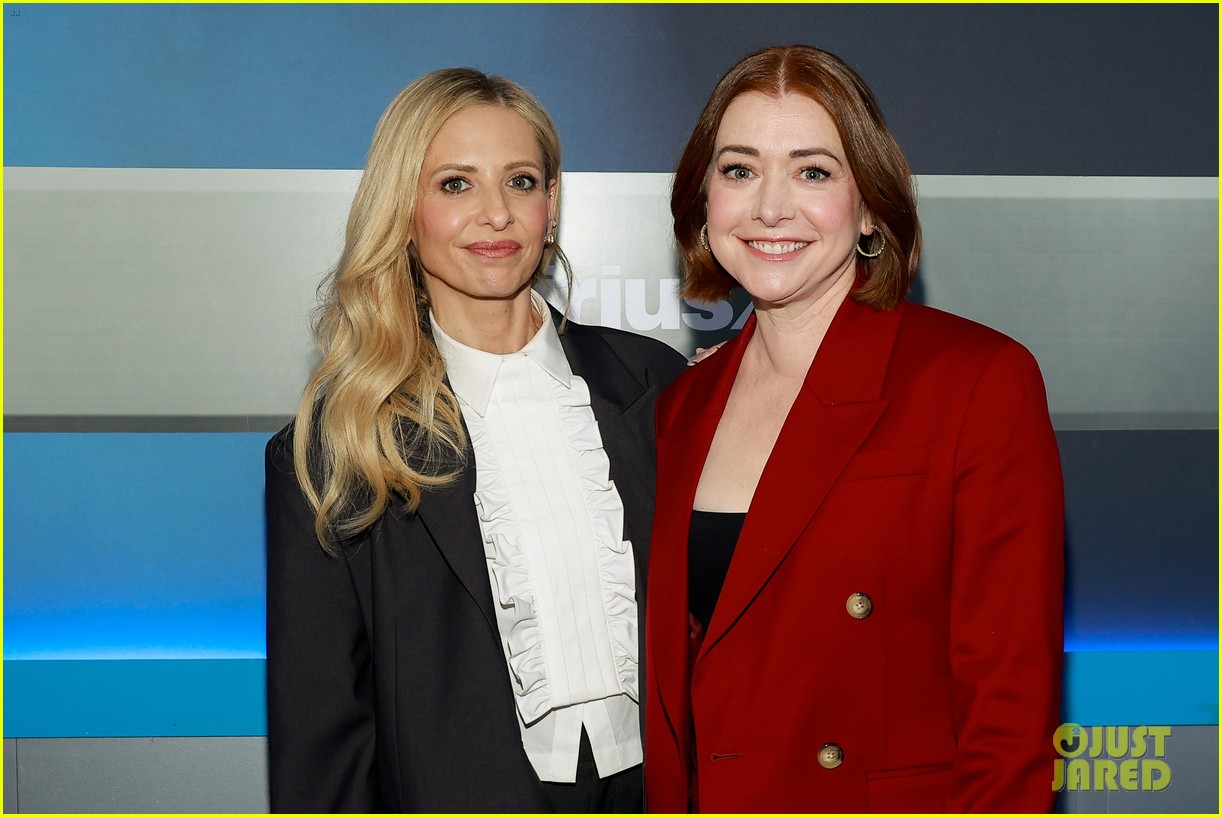 'Buffy' Co-Stars Sarah Michelle Gellar & Alyson Hannigan Reunite ...