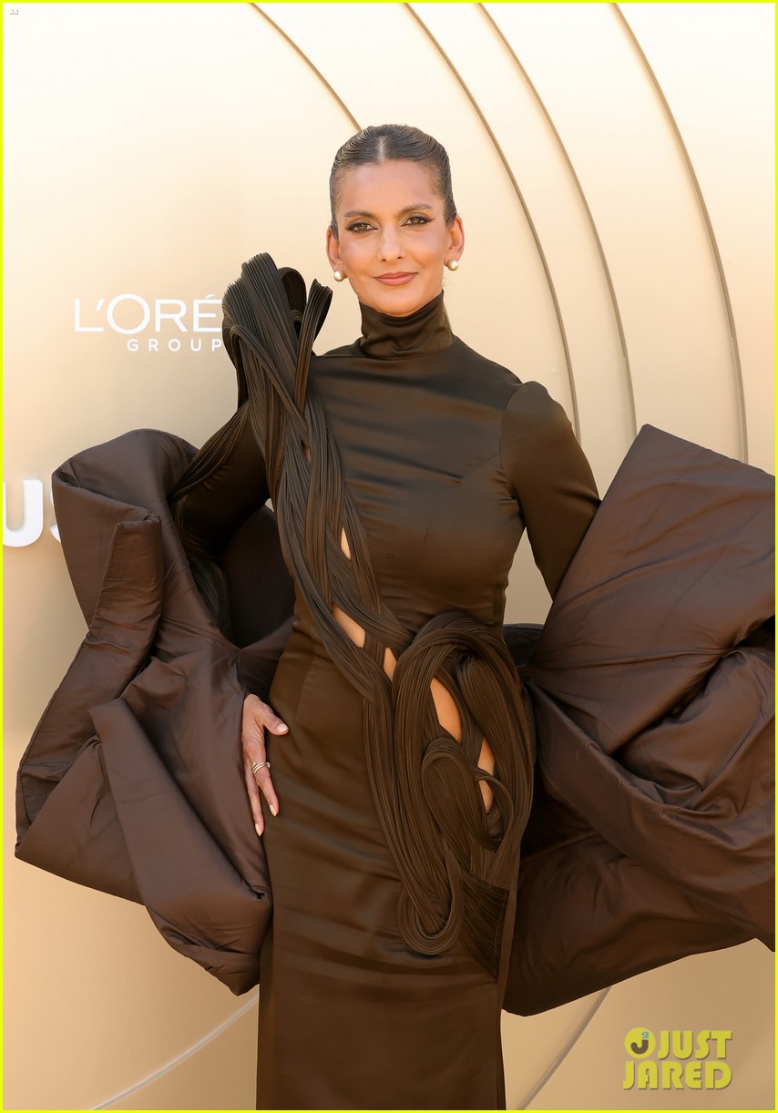 Megan Thee Stallion's Reaction to Meeting Sandra Oh at Gold House Gala ...