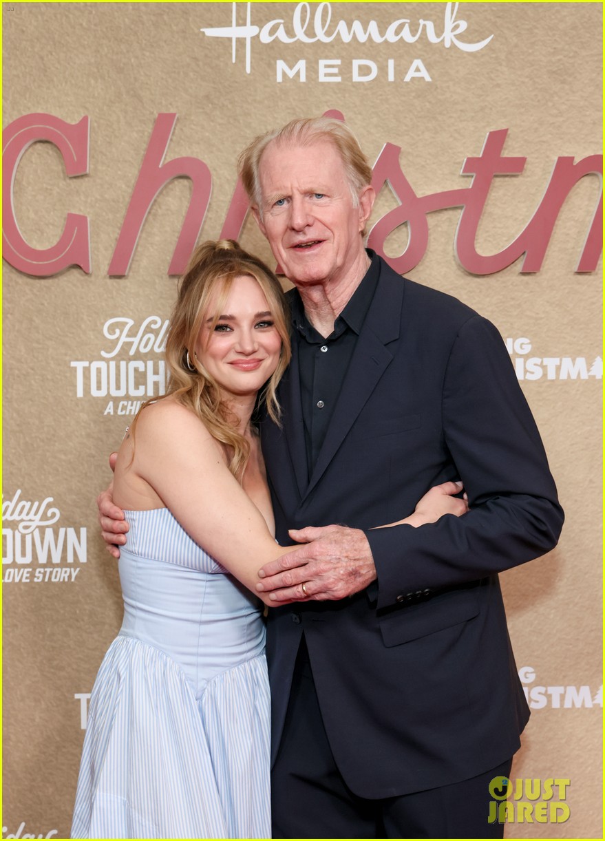 Hunter King & Tyler Hynes Get Back Into the Christmas Spirit at ...