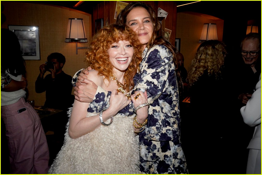 Katie Holmes Debuted New Carly Hair While Promoting 'Poker Face' Season ...