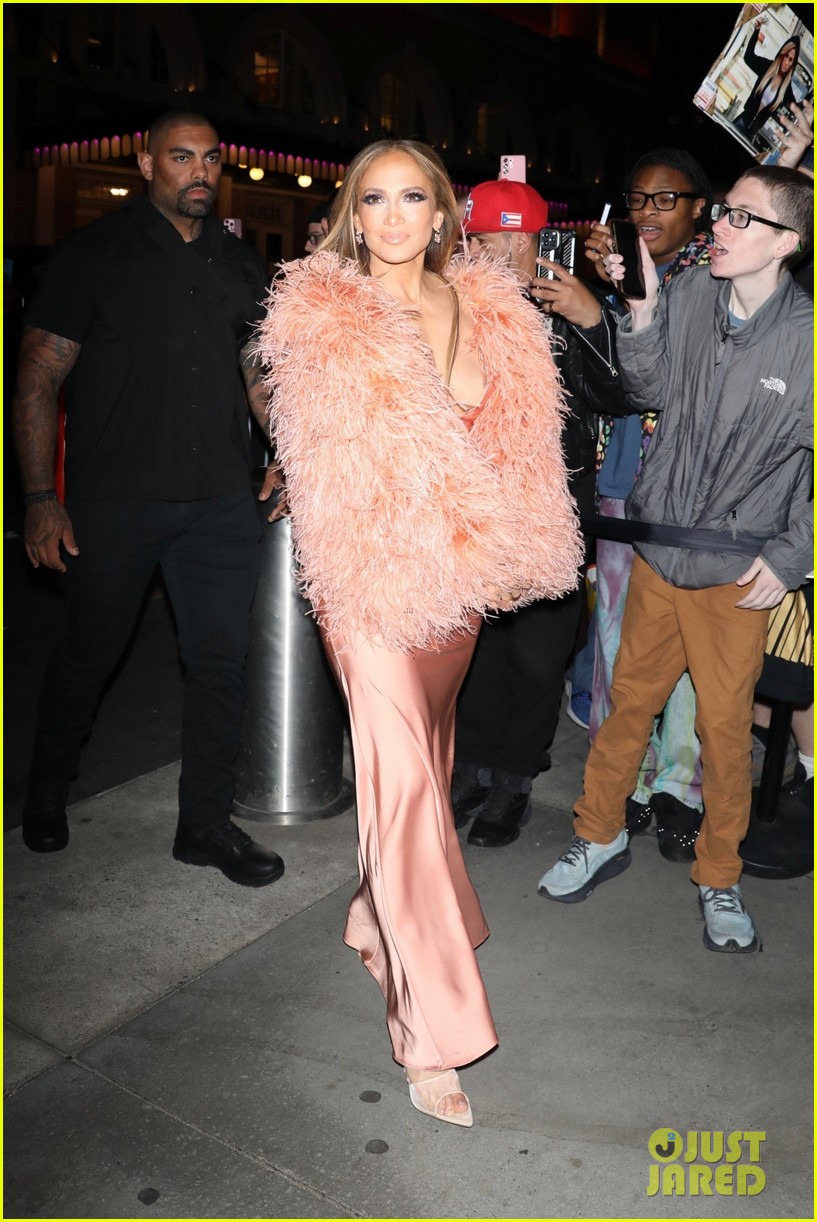 Jennifer Lopez Looks Gorgeous While Glammed Up to Honor Composer John ...