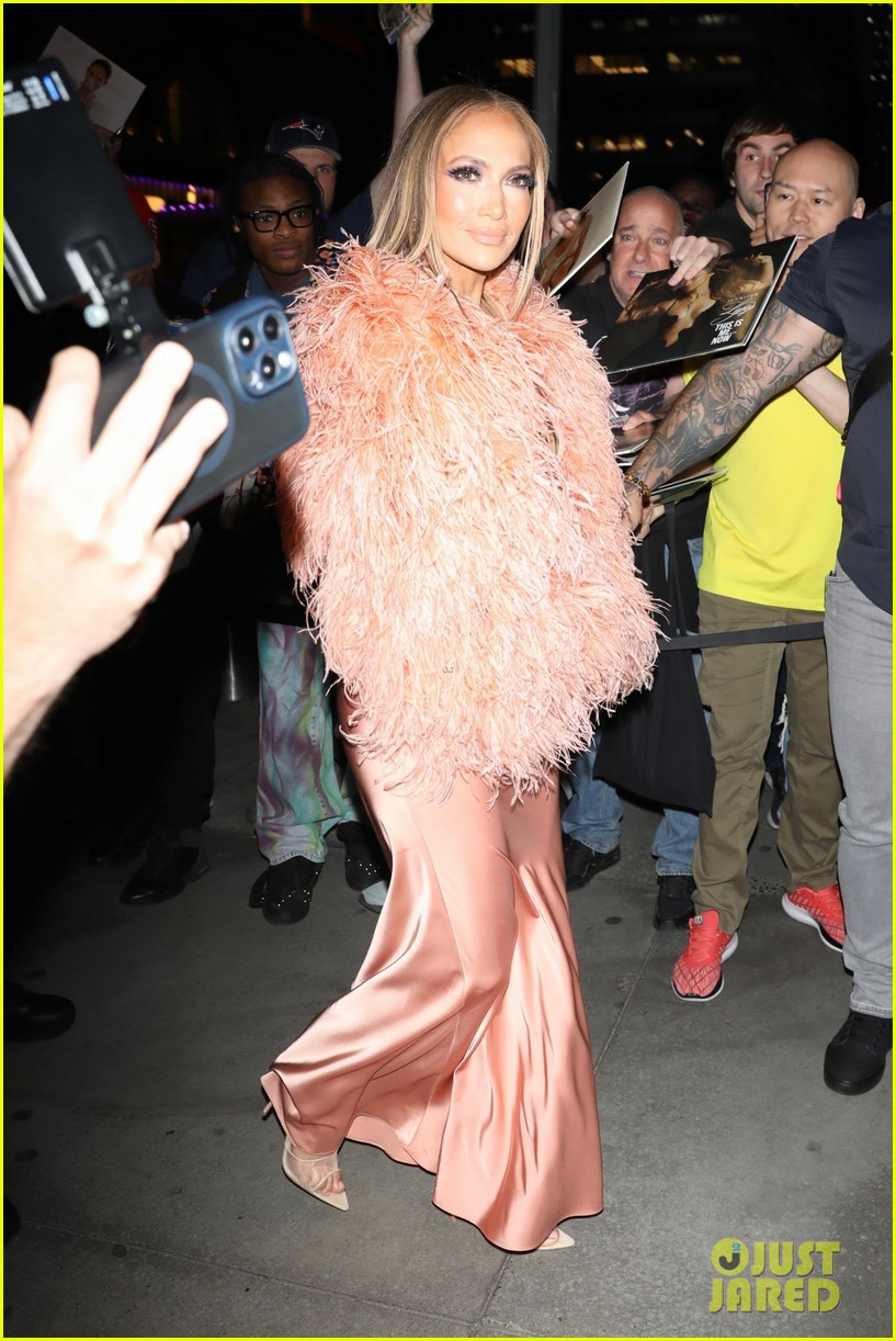 Jennifer Lopez Looks Gorgeous While Glammed Up to Honor Composer John ...