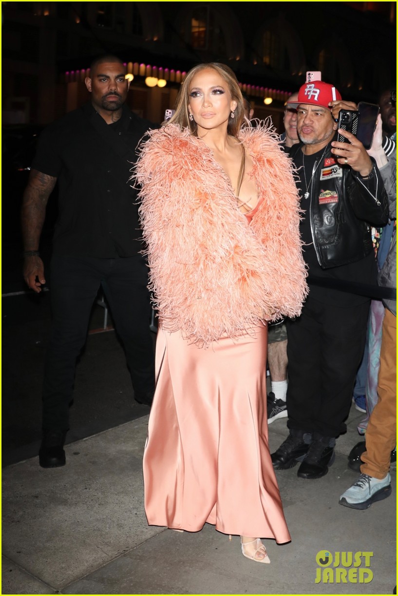 Jennifer Lopez Looks Gorgeous While Glammed Up to Honor Composer John ...