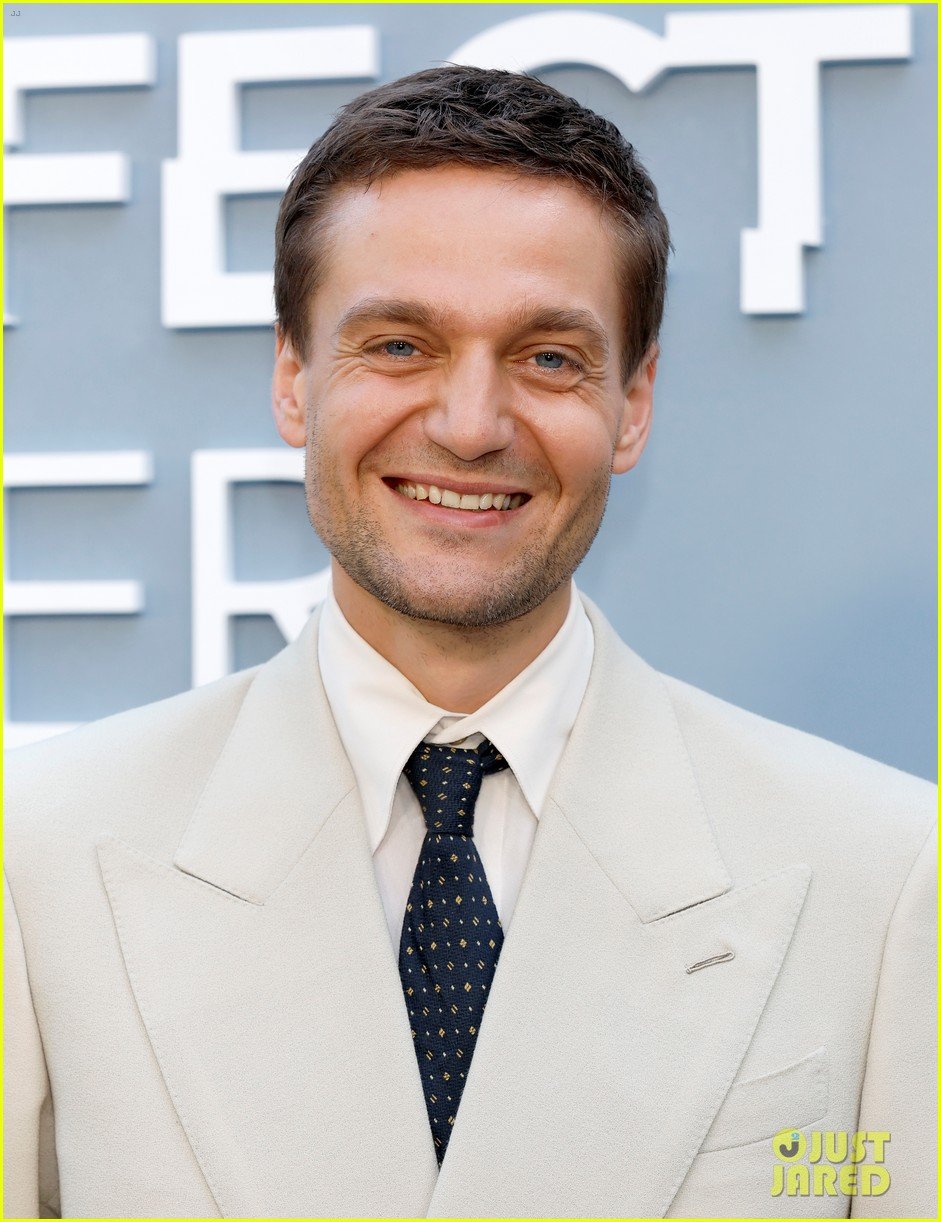 Nicole Kidman Joins Season 2 Cast of 'Nine Perfect Strangers' at L.A ...