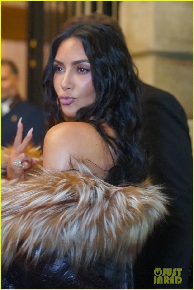 Kim Kardashian Goes Glam for Dinner in Paris After Testifying in ...