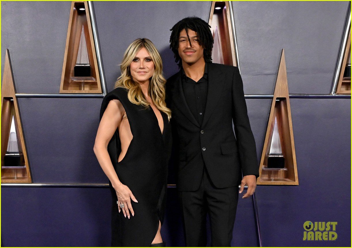 AMAs 2025: Heidi Klum Makes Rare Appearance with 19-Year-Old Son Henry ...
