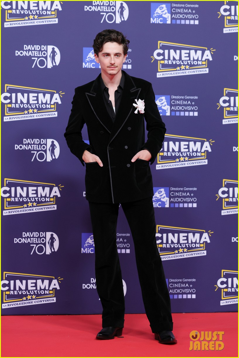 Kylie Jenner & Timothee Chalamet Make Red Carpet Debut as a Couple During Event in Italy: Photo ...