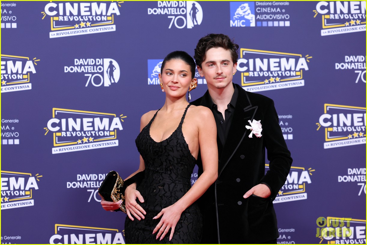 Kylie Jenner & Timothee Chalamet Make Red Carpet Debut as a Couple During Event in Italy: Photo ...