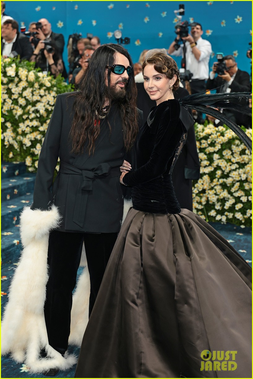 Lana Del Rey Reunites With Alessandro Michele For Second Met Gala ...