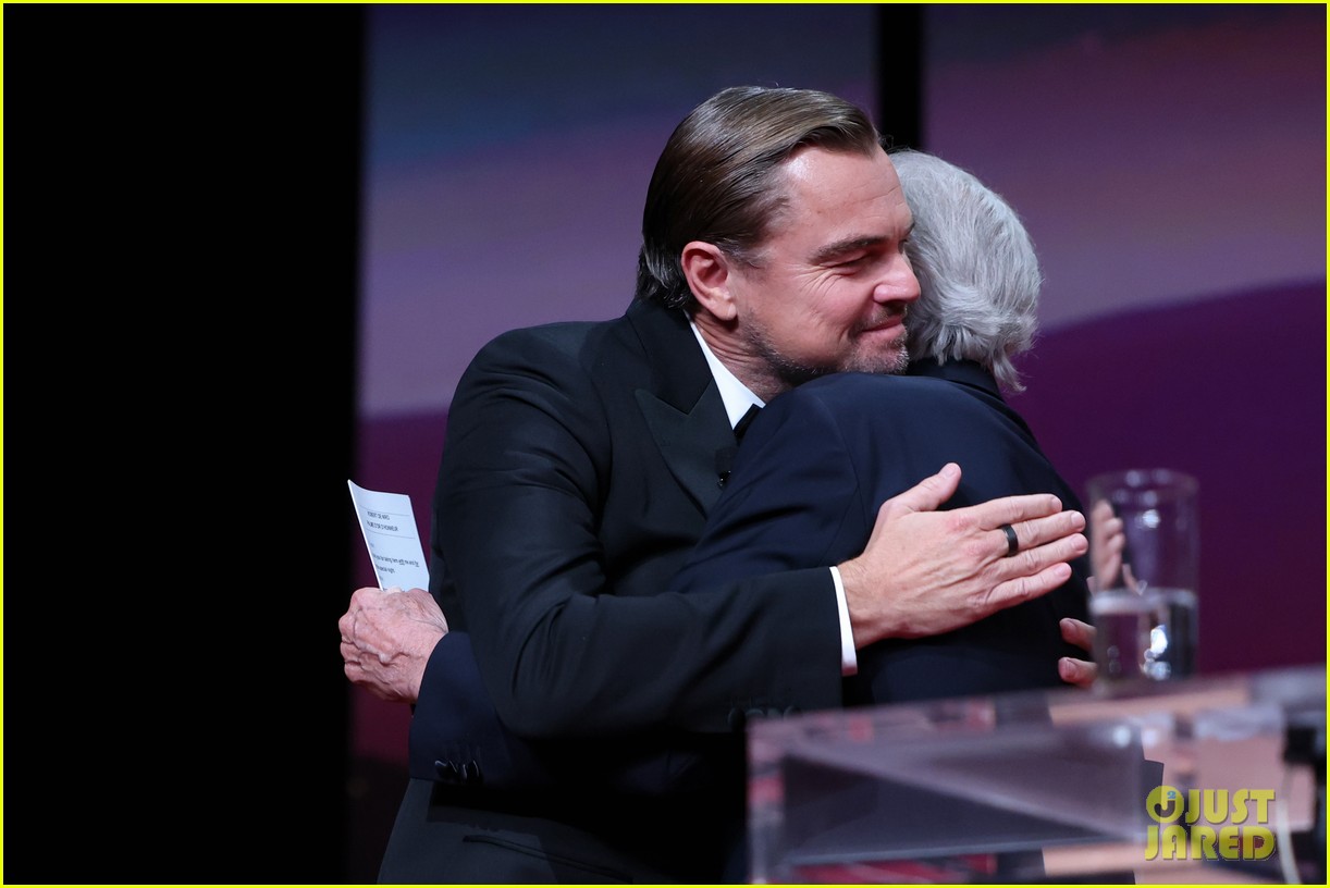 Leonardo DiCaprio Presents Robert De Niro with Cannes' Honorary Palme d ...