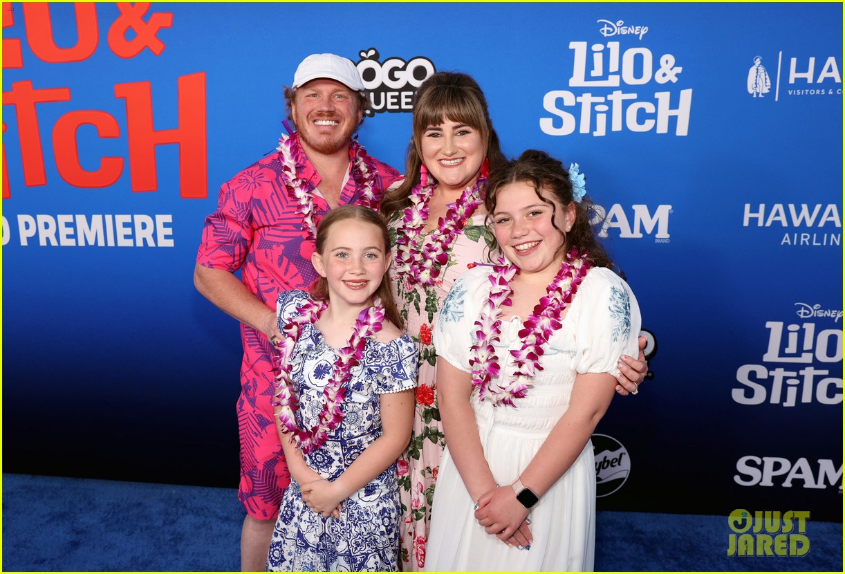 Photo: lilo stitch premiere 2025 15 | Photo 5161835 | Just Jared: Entertainment News