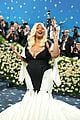 Lizzo Goes Platinum Blonde In Custom Christian Siriano Look at Met Gala ...