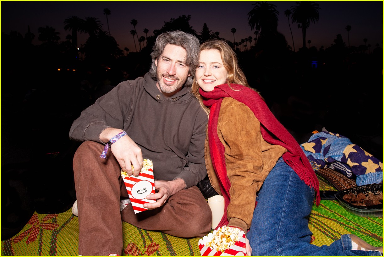 Lorraine Nicholson & Director Jason Reitman Debut New Relationship in ...