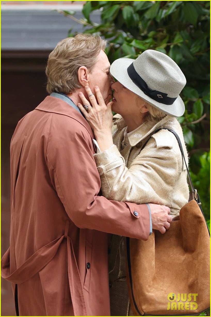 Martin Short & Meryl Streep Film Steamy Kissing Scene for 'Only Murders ...