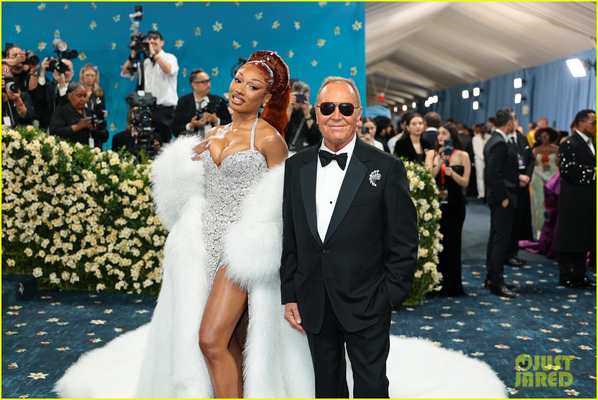 Megan Thee Stallion Goes Va Va Voom for Met Gala 2025!: Photo 5153300 ...