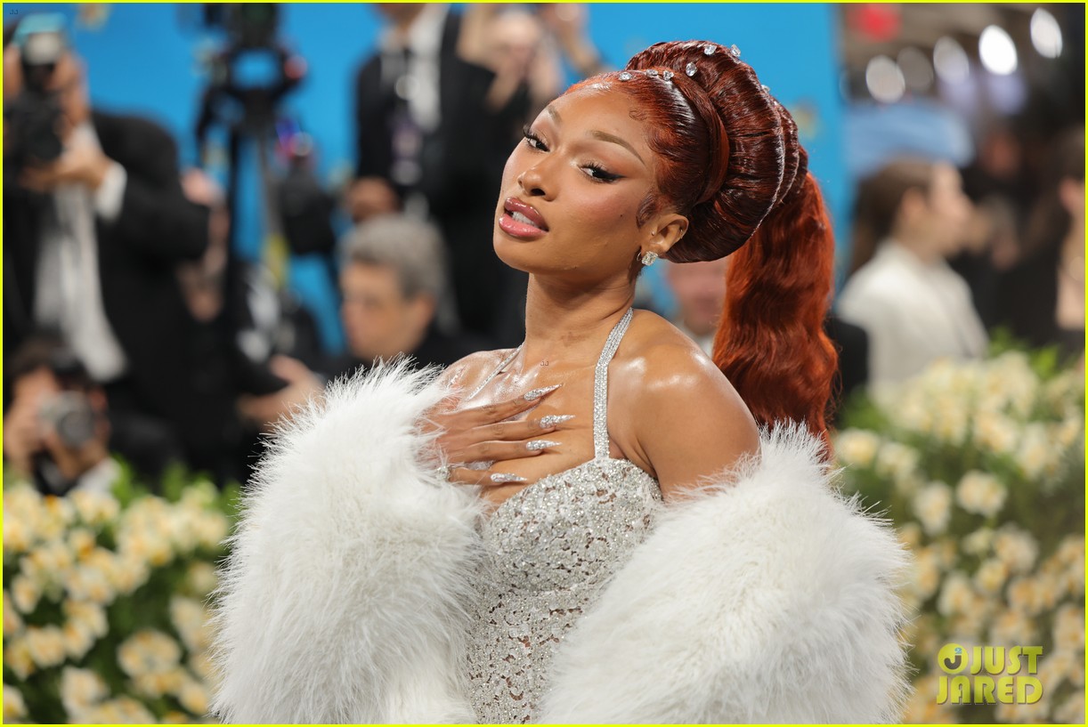 Megan Thee Stallion Goes Va Va Voom for Met Gala 2025!: Photo 5153301 ...