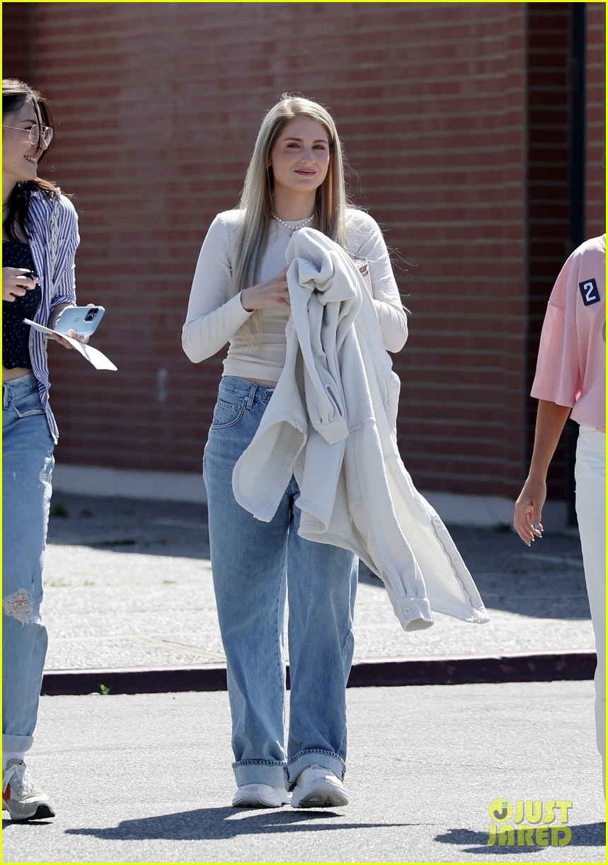 Meghan Trainor Gets Real-ID Certified in Santa Monica After 'All About ...