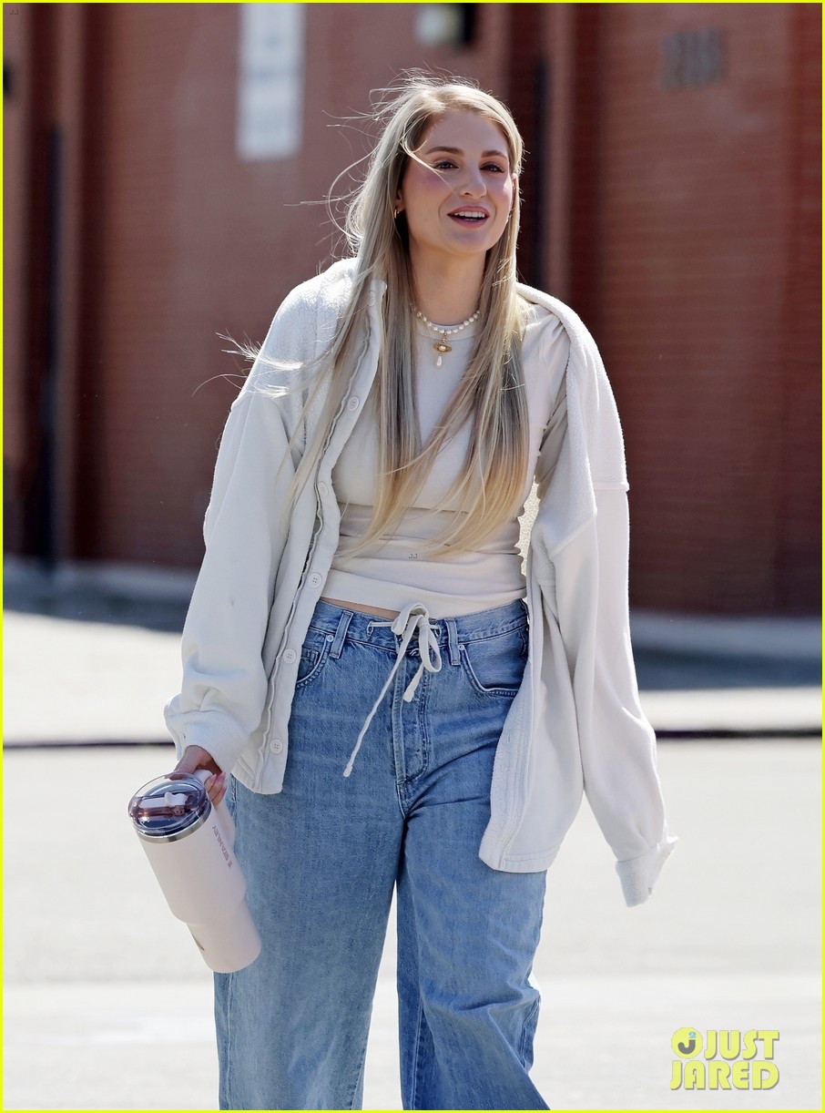 Meghan Trainor Gets Real-ID Certified in Santa Monica After 'All About ...