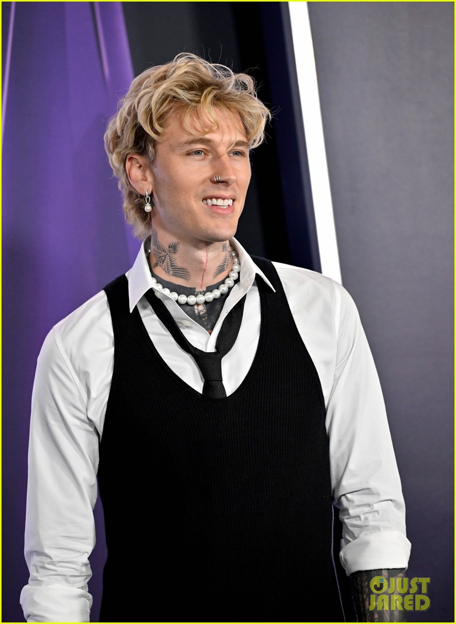 Machine Gun Kelly Explains Why He Skipped AMAs 2025, Despite Walking ...