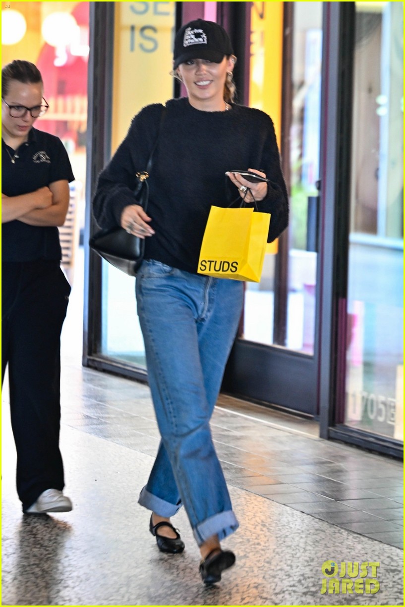 Miley Cyrus Buys New Jewelry at a Piercing Shop in LA!: Photo 5162582 ...