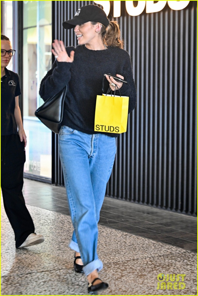 Miley Cyrus Buys New Jewelry at a Piercing Shop in LA!: Photo 5162592 ...