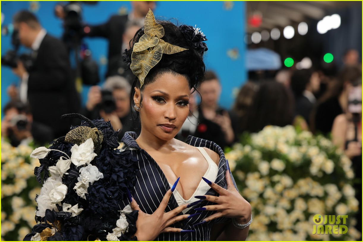 Nicki Minaj is a Beauty in Thom Browne at Met Gala 2025: Photo 5153901 | Nicki Minaj Photos ...