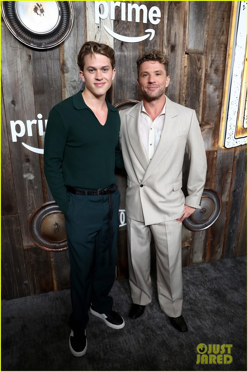Ryan Phillippe & Son Deacon Attend Premiere of Their New Show ...