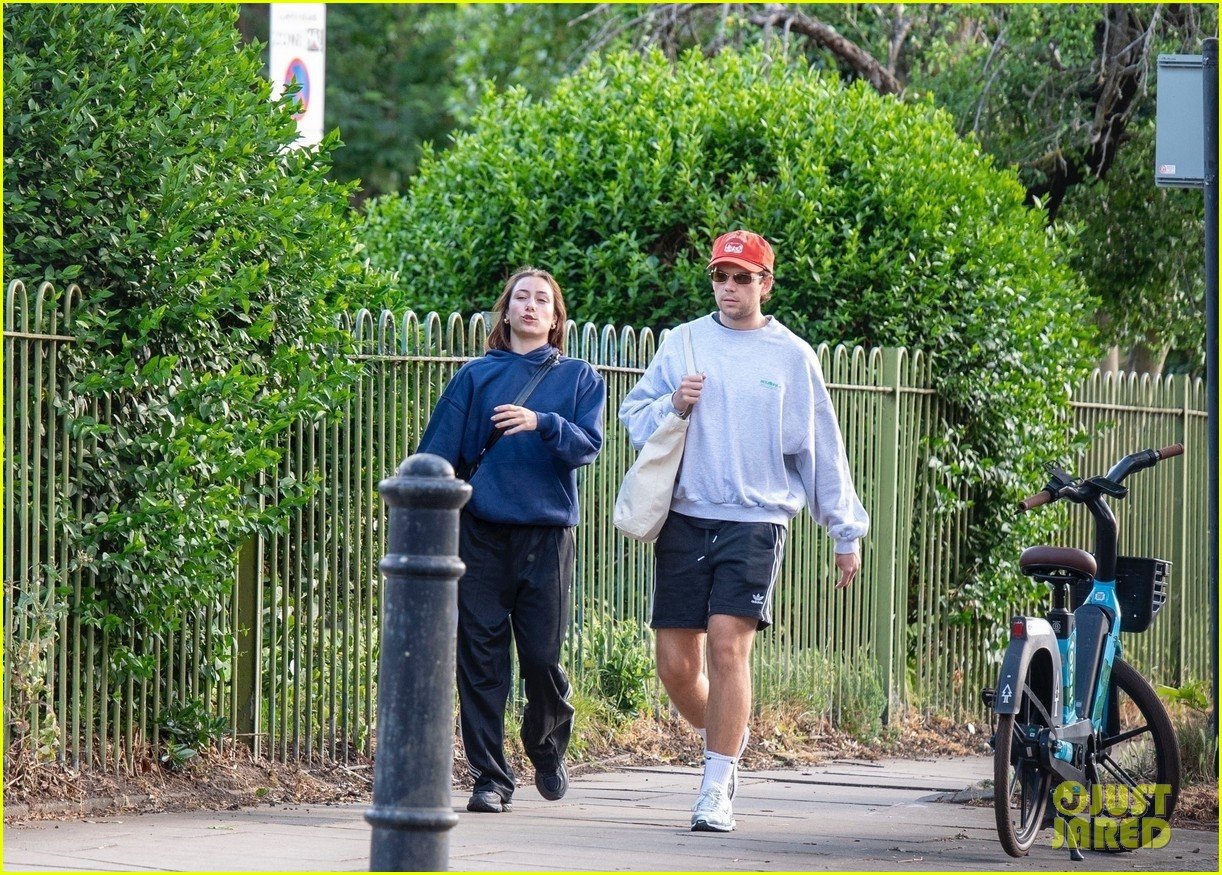 Bridgerton's Luke Newton Spotted with Girlfriend Antonia Roumelioti ...