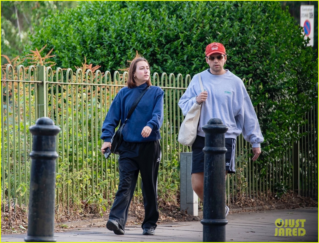 Bridgerton's Luke Newton Spotted with Girlfriend Antonia Roumelioti ...