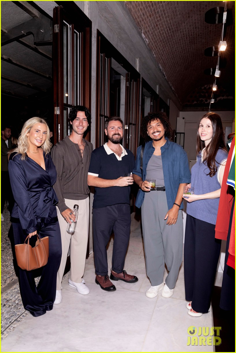 Photo: novac djokovic eddie redmayne aman tennis club launch 105 ...