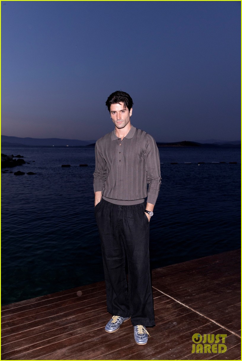 Photo: novac djokovic eddie redmayne aman tennis club launch 71 | Photo ...