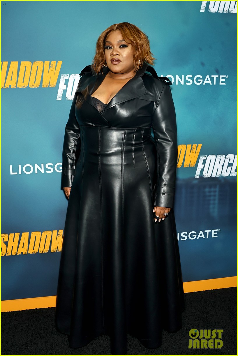 Kerry Washington Gets Surprise Visit from 'Scandal' Co-Star Scott Foley ...