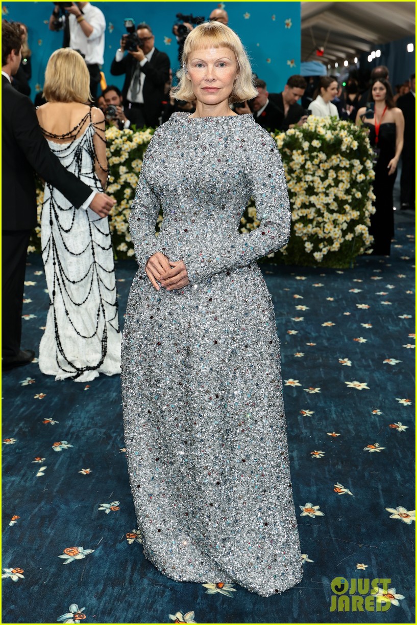 Pamela Anderson Brings Son Brandon Thomas Lee as Her Date to Met Gala ...