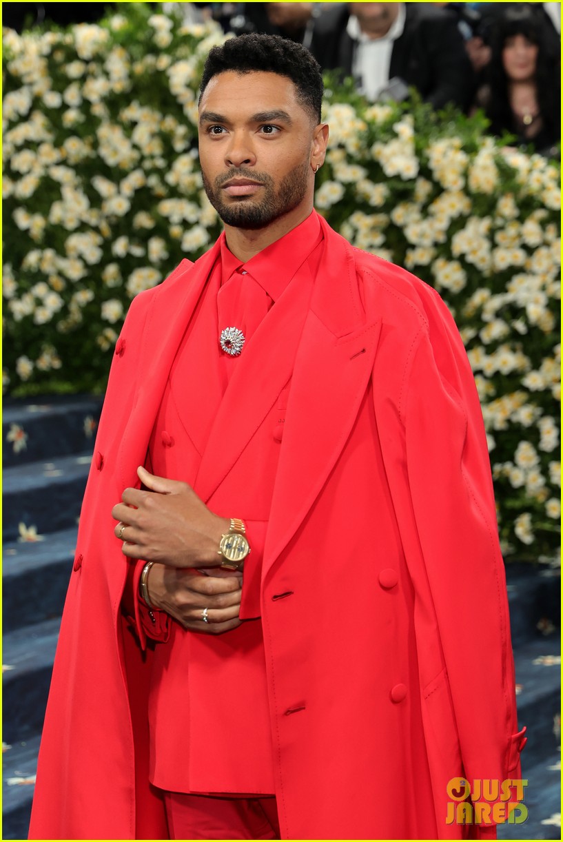 'Italianna' Co-Stars Rege-Jean Page & Halle Bailey Attend Met Gala 2025 ...