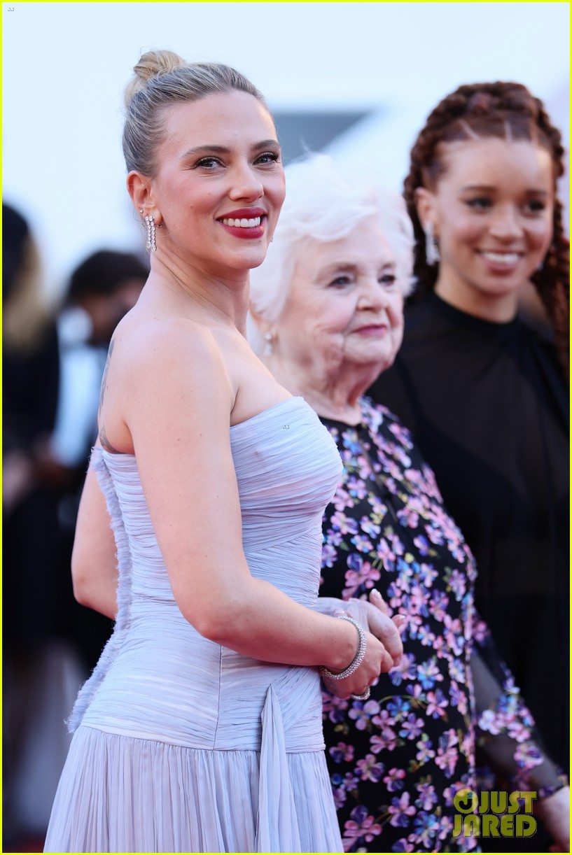 Scarlett Johansson Debuts 'Eleanor the Great' at Cannes with Husband ...