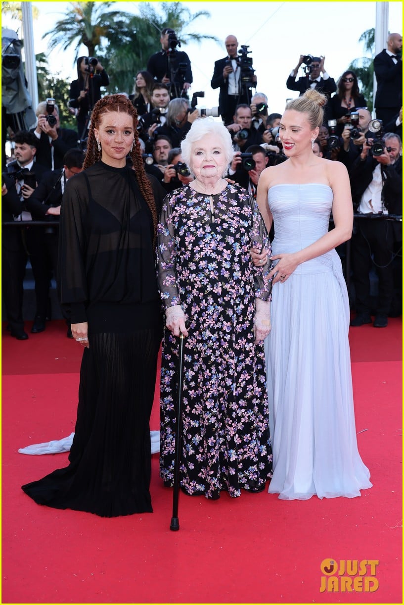 Scarlett Johansson Debuts 'Eleanor the Great' at Cannes with Husband ...