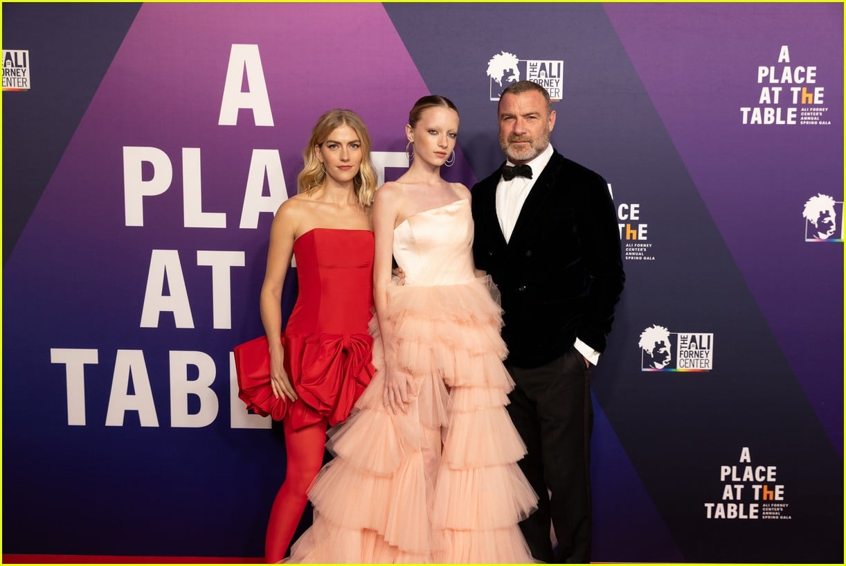 Liev Schreiber & Daughter Kai Help Support LGBTQ+ Youth at Ali Forney ...
