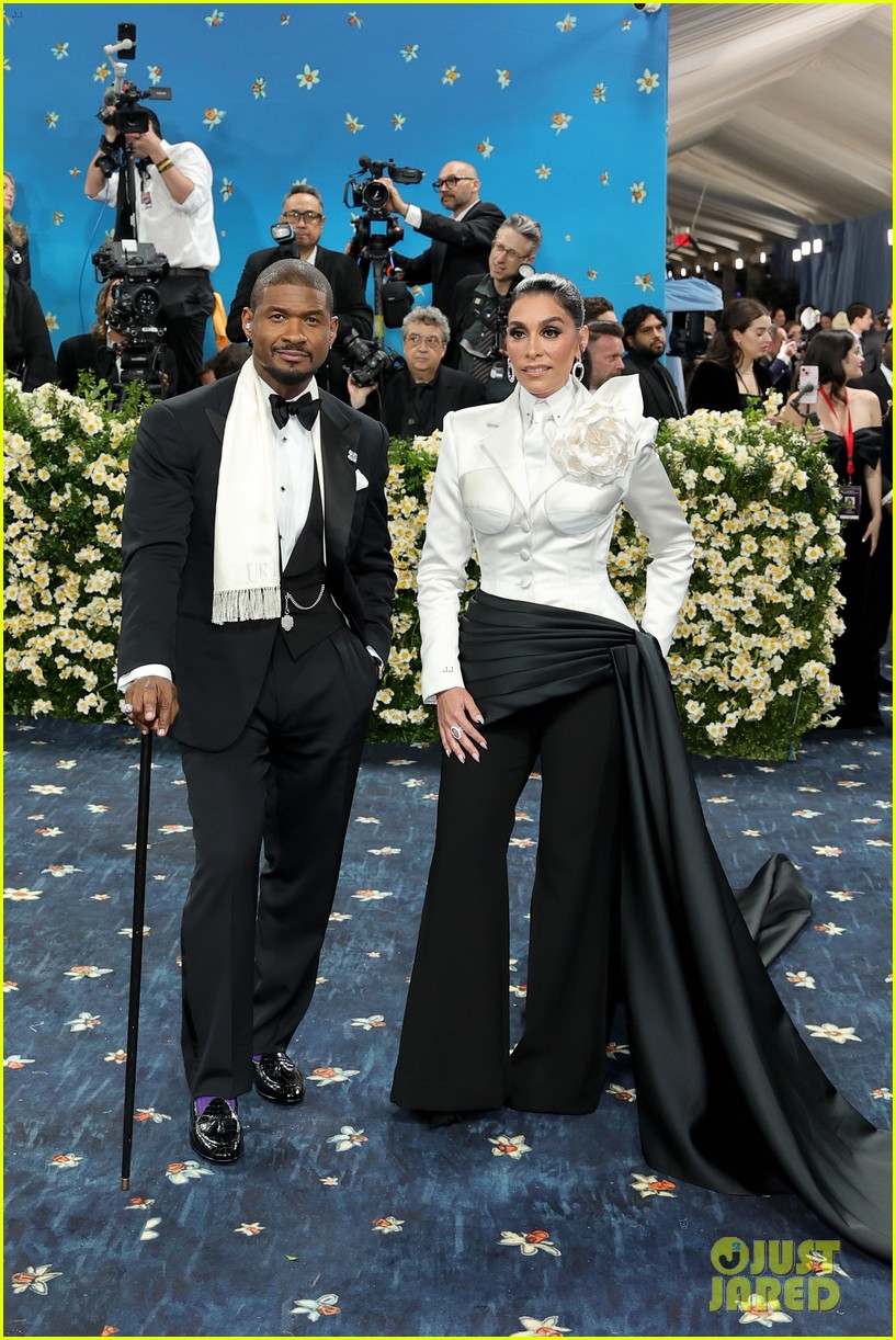 Usher Makes Rare Appearance with Wife Jenn at Met Gala 2025, Gives Surprise Musical Performance ...