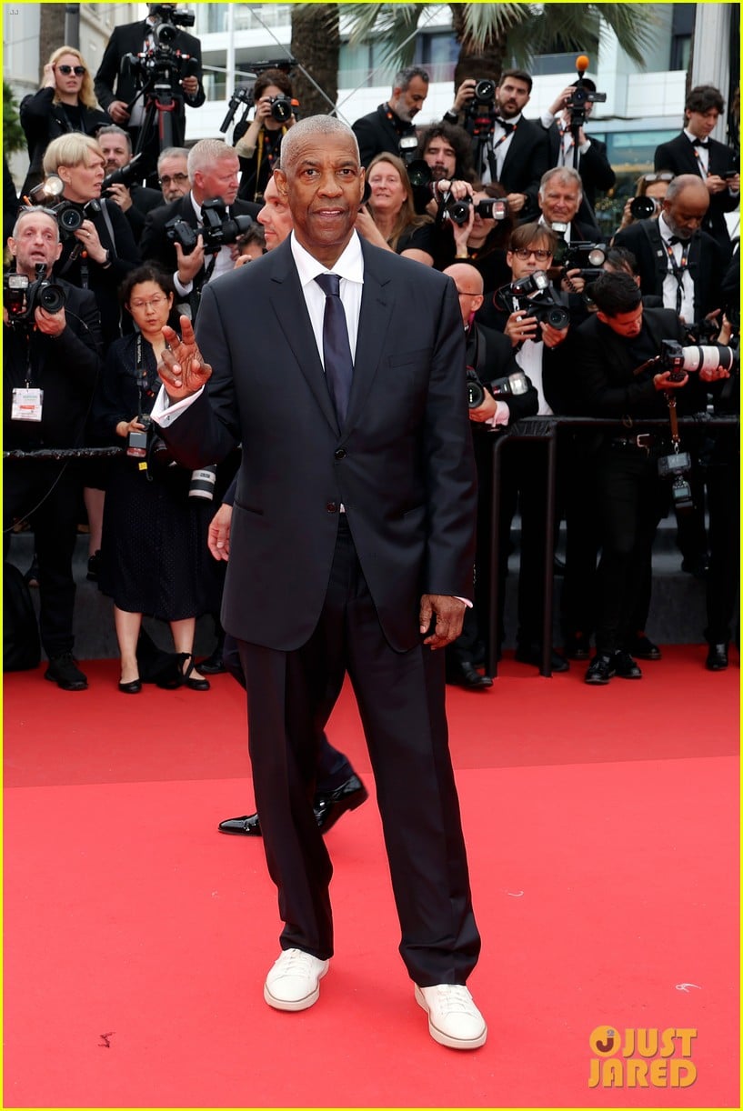 Here's What Denzel Washington Said to Photographer During Red Carpet ...