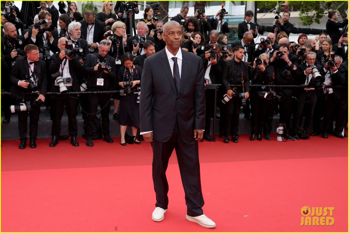 Here's What Denzel Washington Said to Photographer During Red Carpet ...